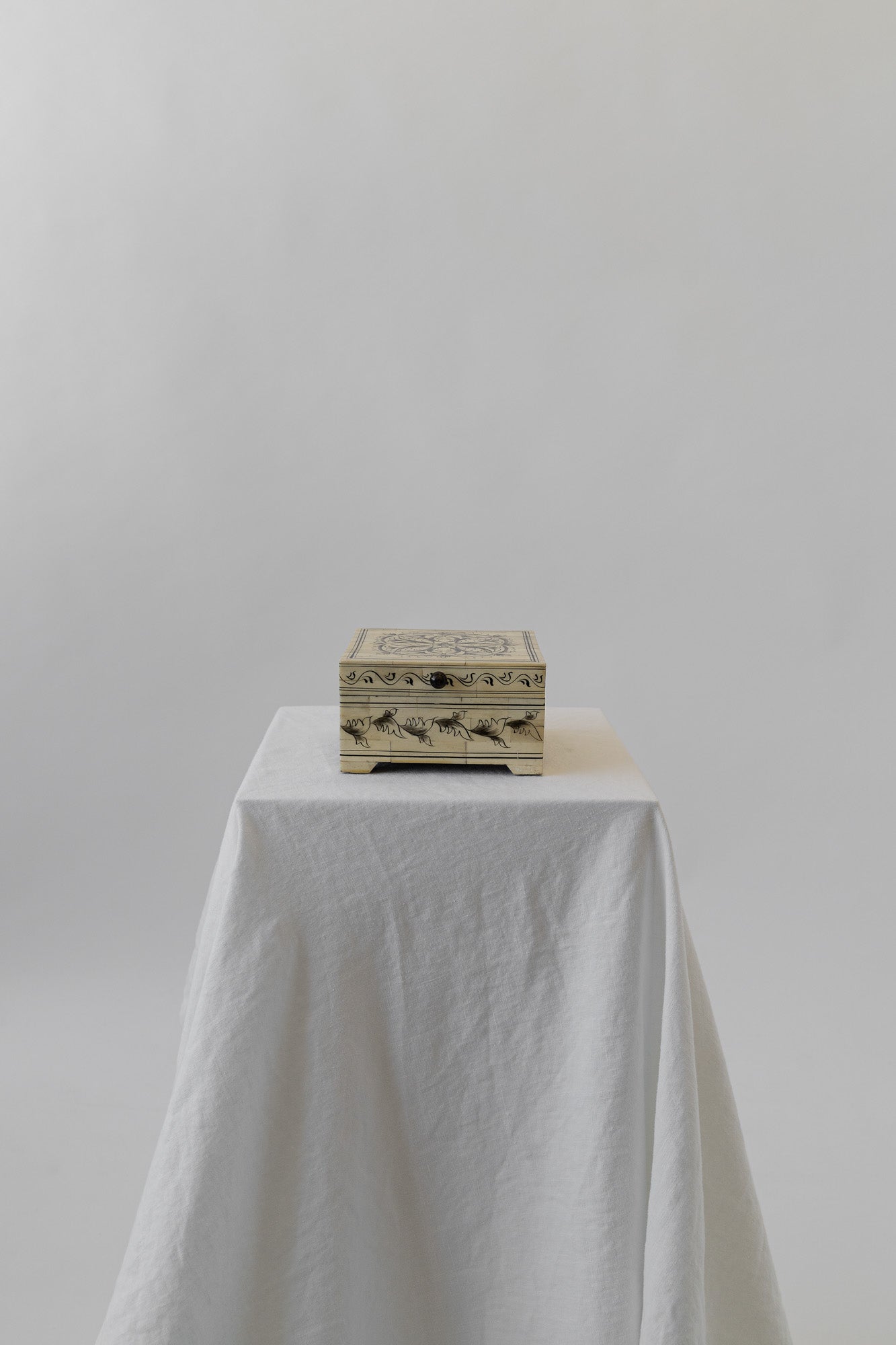 Hand Painted Square Bone Box – Caroline Turner Interiors